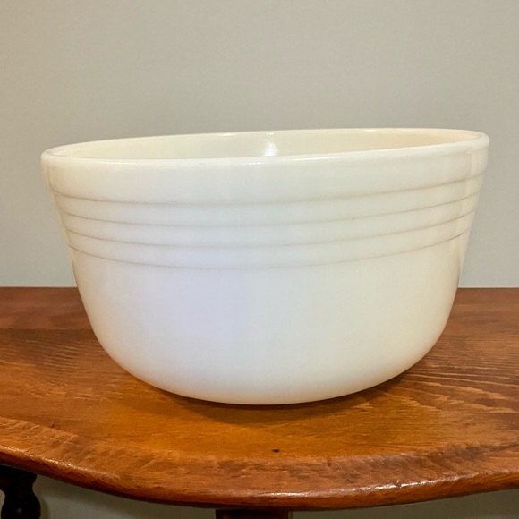 Pyrex | Kitchen | Vintage Pyrex By Hamilton Beach Milk Glass Ribbed ...